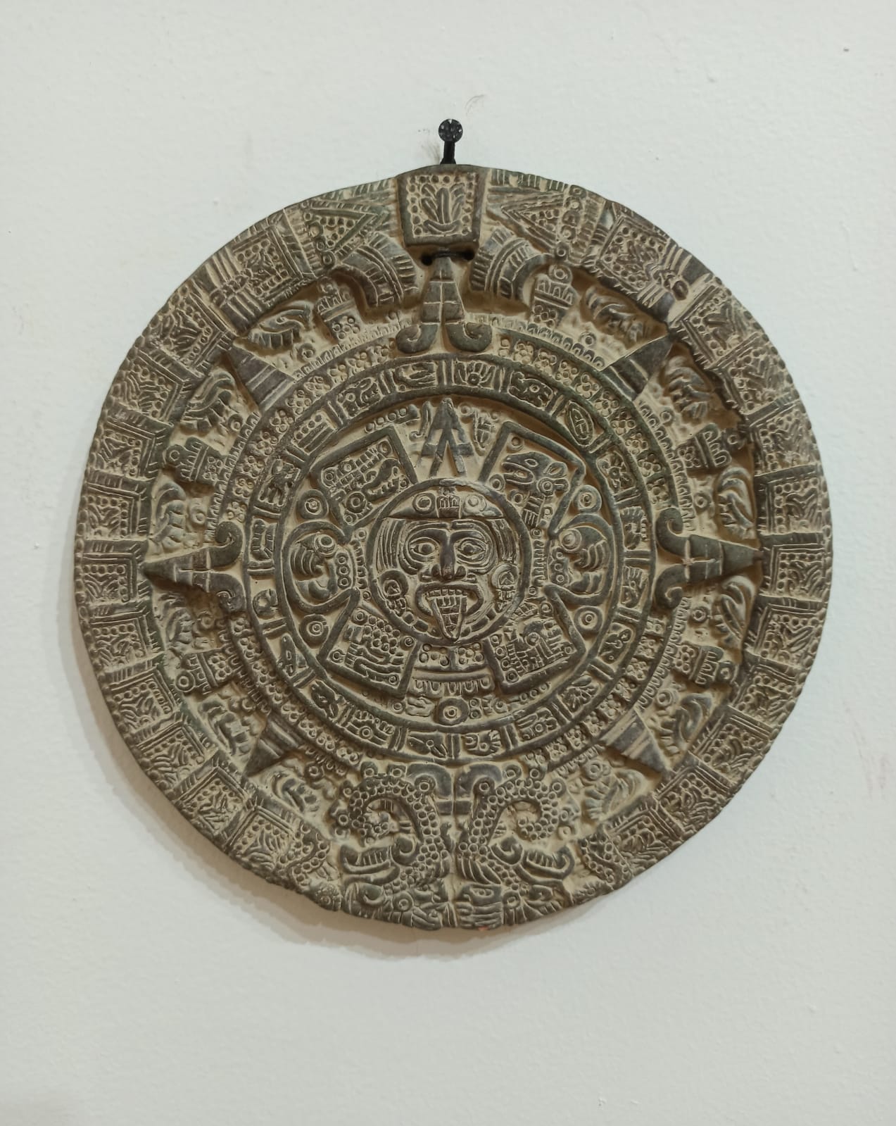 Disco calendario azteca grande verde – Coatlicue Arte- Xolito Mio