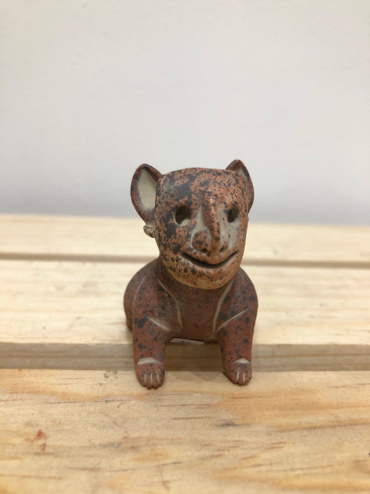 Xolo mini con mascara – Coatlicue Arte- Xolito Mio